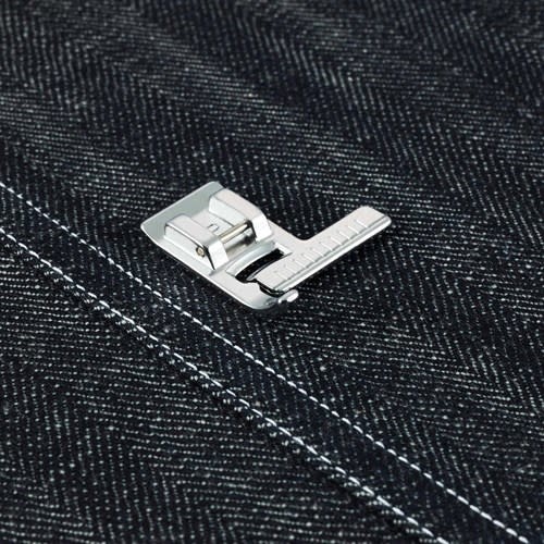 Edge sewing foot, w/ stitch align guide for Brother - Stitch by Stitch