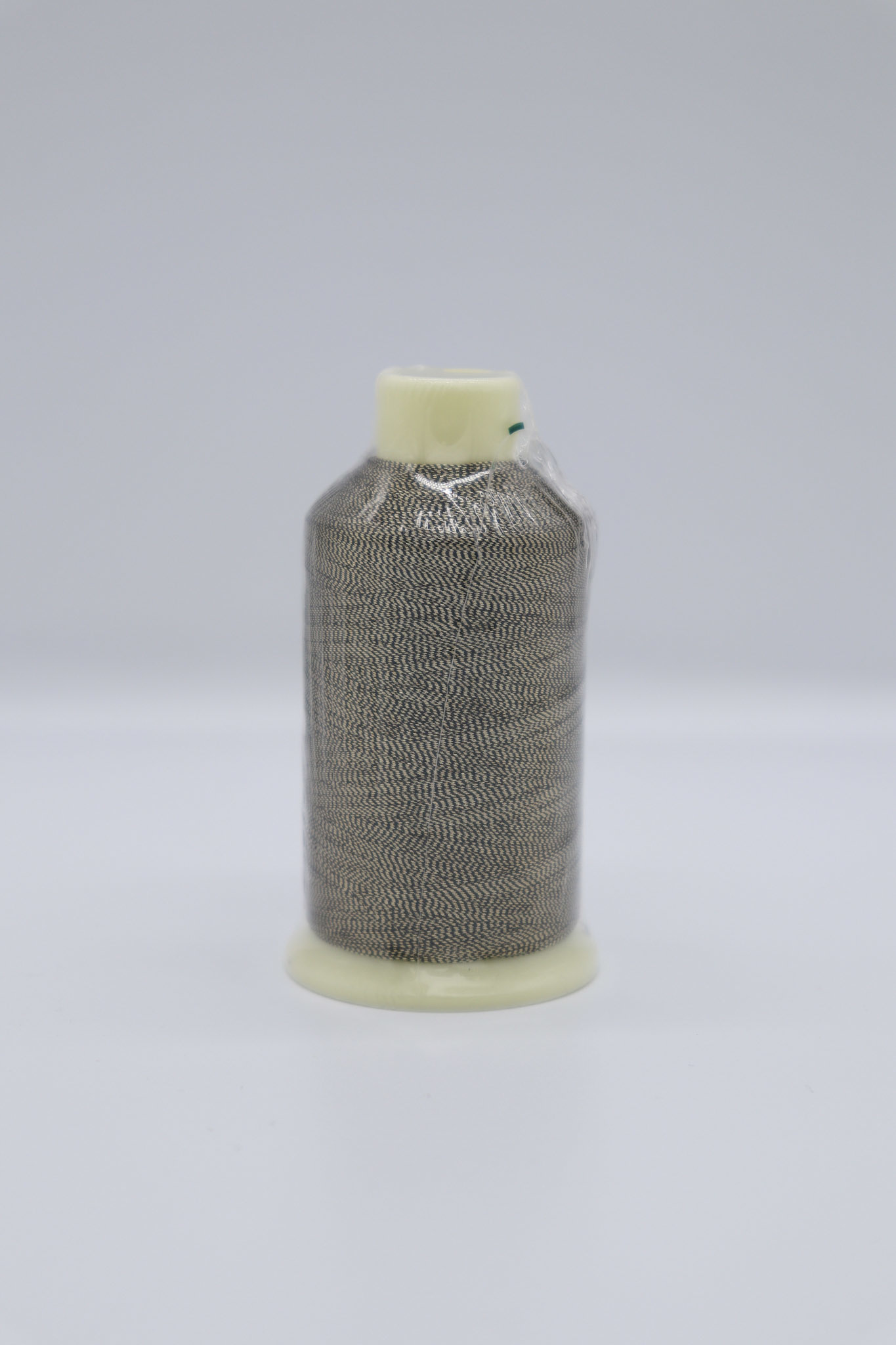 Colour 3504 Gold - 1000mtr METALLIC POLY EMBROIDERY THREAD - Stitch by ...