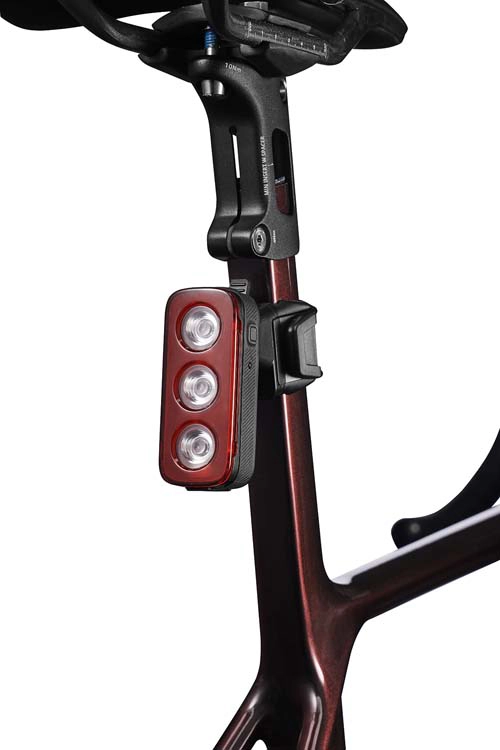 GIANT Recon+ TL 300 - Lumière vélo arrière - Mathieu Performance