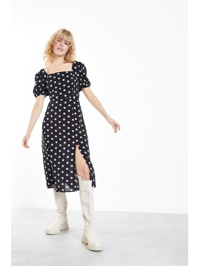 Halifax's Sweetest Dress Shop - Sweet Pea Boutique