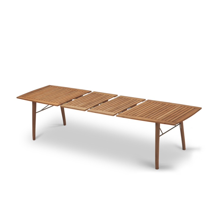 Skagerak Ballare Table - Prevalent Projects