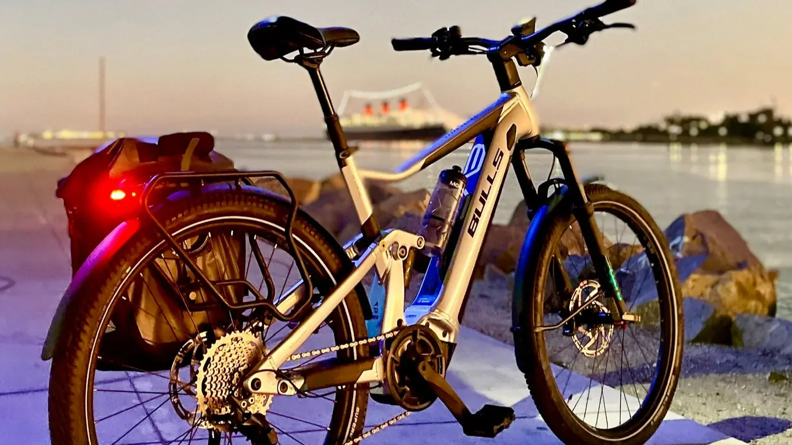 BULLS Iconic EVO TR 2 Speed Electric Bike - Echo Sports