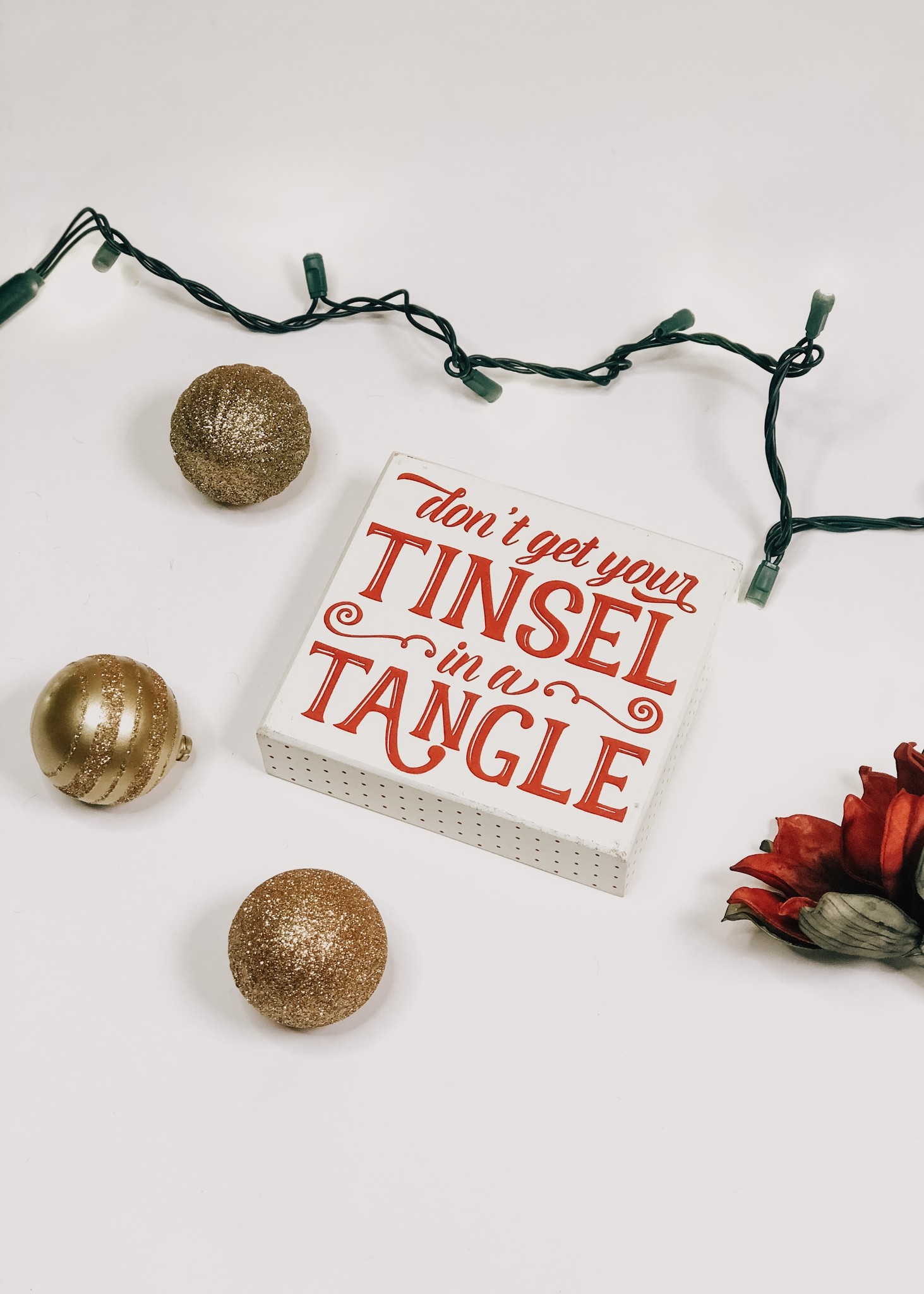 Tinsel A Tangle Sign - 509 Broadway