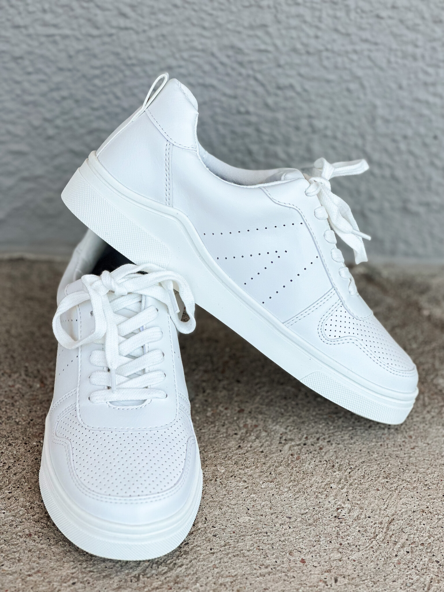 ALTA Sneaker - 509 Broadway