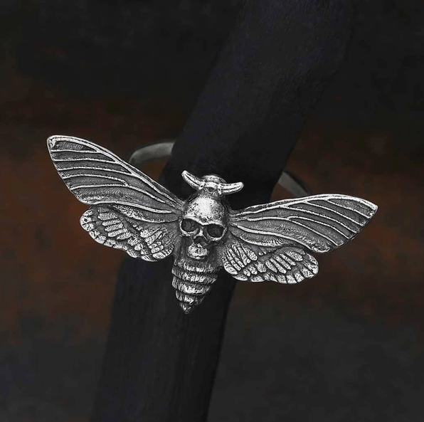 Realistic Deaths Head Moth Ring | Sterling Silver | - Becca
