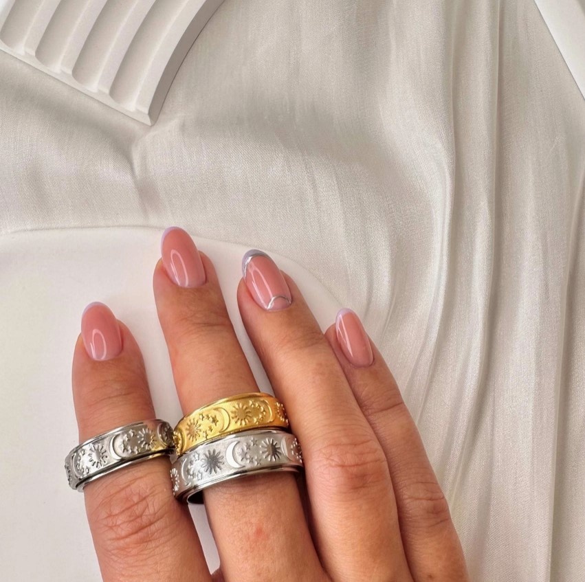 Celestial Fidget Spinning Ring | Silver | - Becca