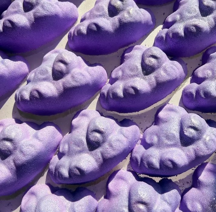 -Cloud Nine - Amethyst Infused Bath Bomb Lavender Scented - Becca