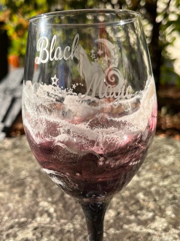 Wine Glass | Stemmed | Black Magic STM - Becca