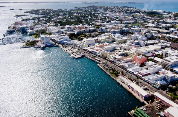 Tour Bus 5 hour Island Drive Around Bermuda - Social Cycles