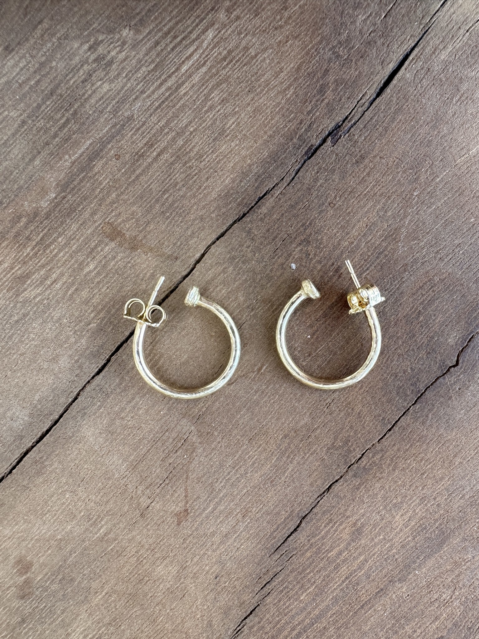 Robin M Designs Golden Hoops w/ Charm Stops 19mm Dia 14K - Island Farm