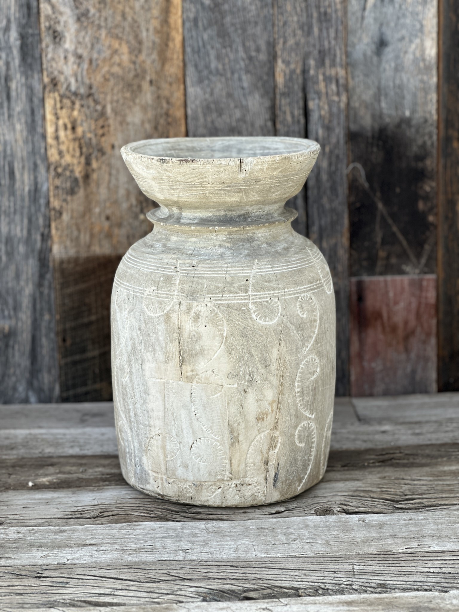 Homart Whitewash Carved Wood Pot Large - Island Farm