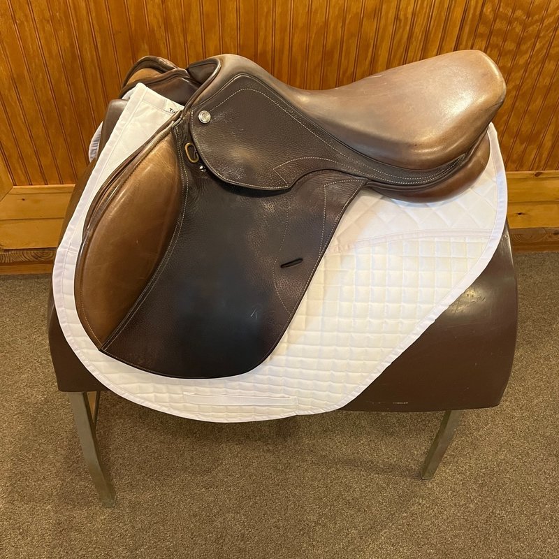 Used Saddles - Charlotte's Saddlery