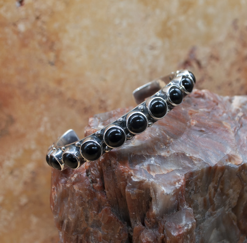 Single Row Circular Onyx Cuff - White Buffalo
