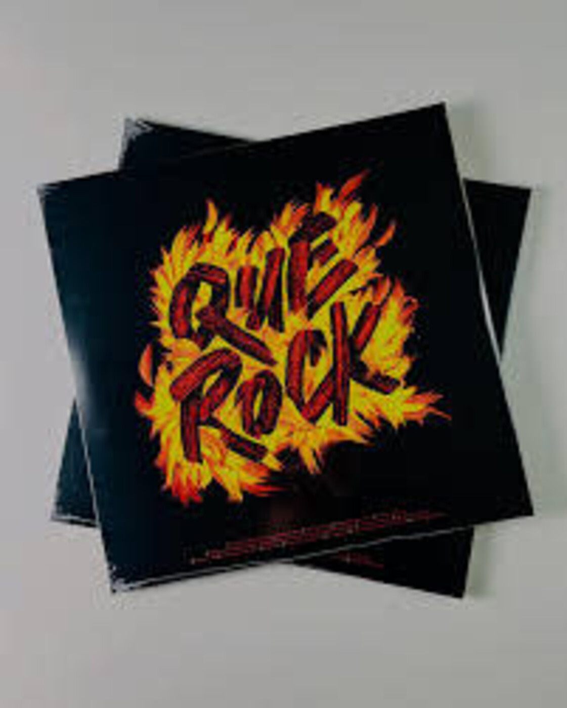 Que Rock – Pass The Torch LP (2025) - Play De Record