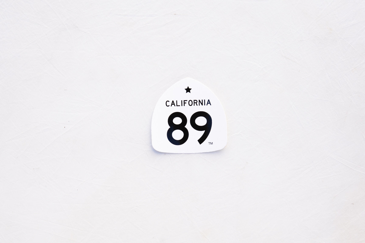 Small California 89 Shield Sticker - California 89