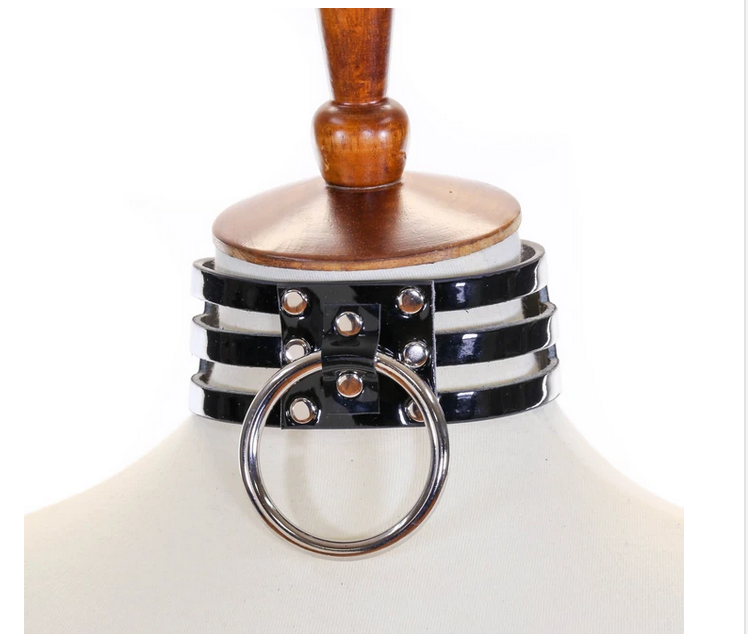 Vinyl choker with O ring - Bondesque
