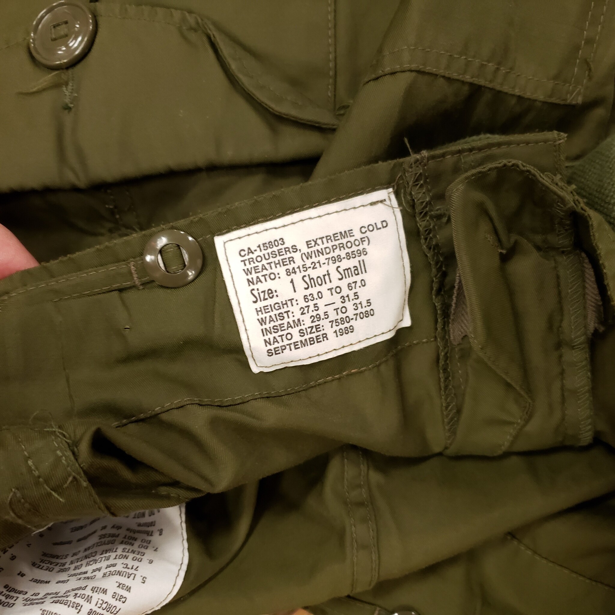 CANADIAN FORCES WIND PANTS - Smith Army Surplus