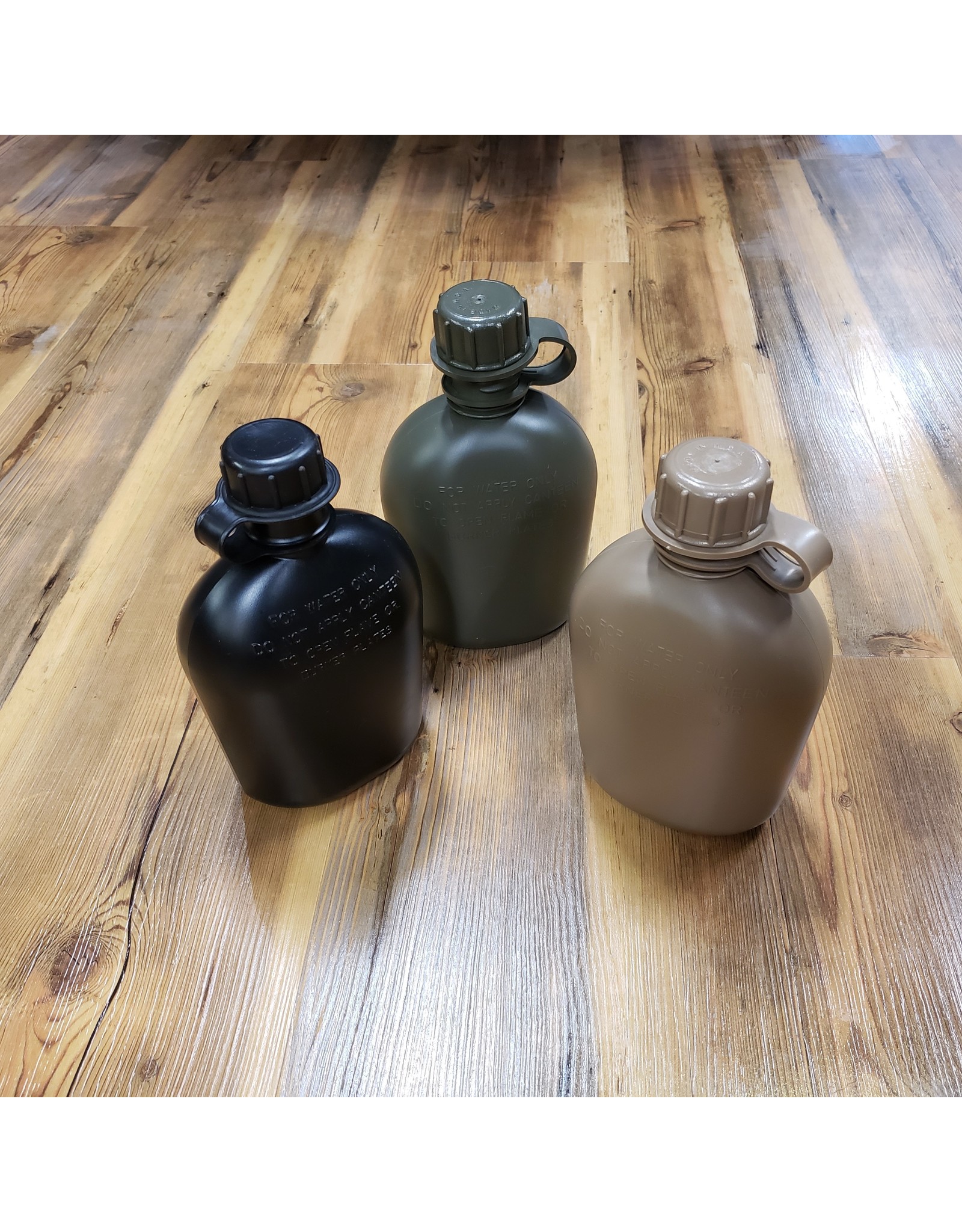 1L MILITARY PLASTIC CANTEEN - Smith Army Surplus