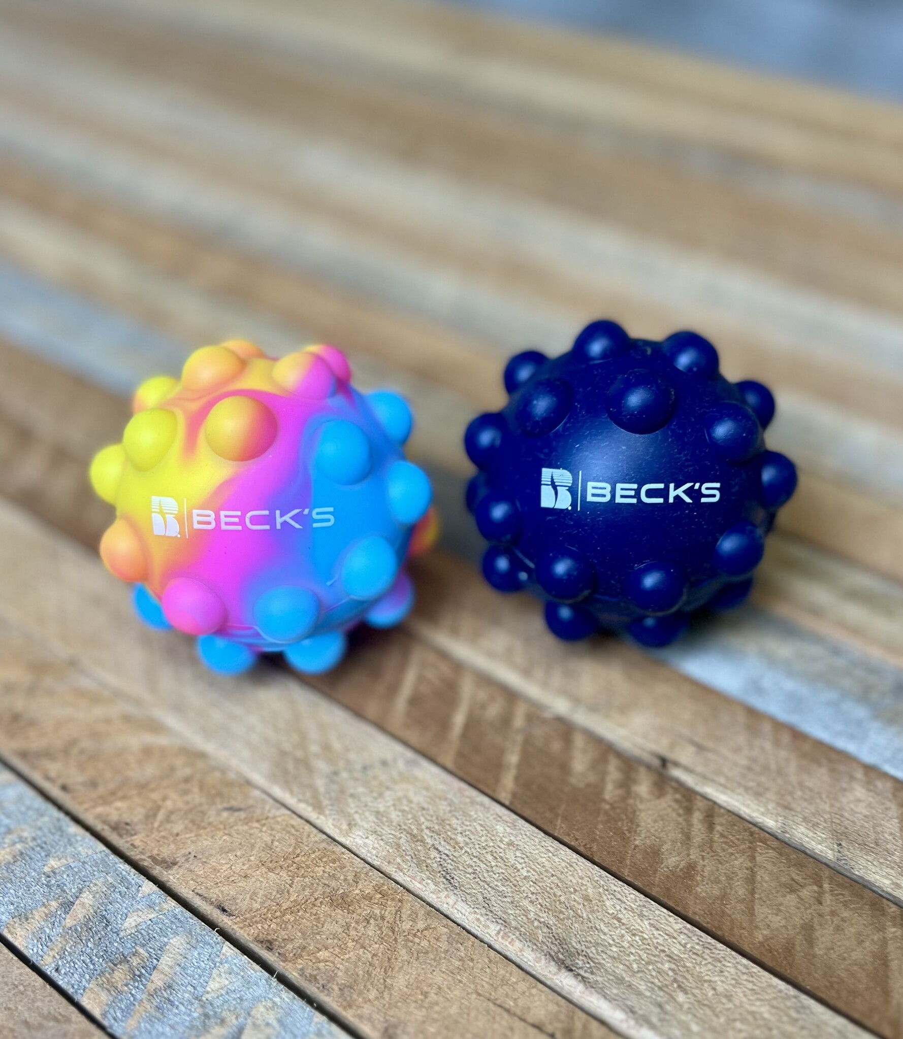 04744 Push Pop Ball - Beck's Country Store