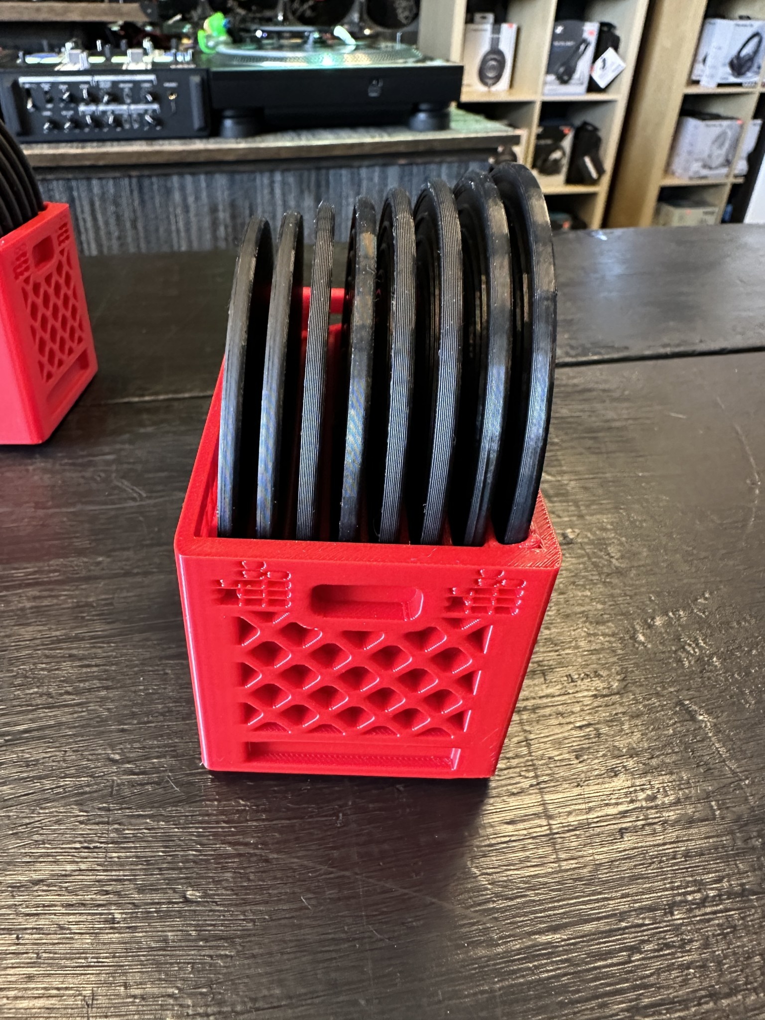 Mile High DJ Coaster Crate: 8 Plastic Drink Coasters in a Red Record ...