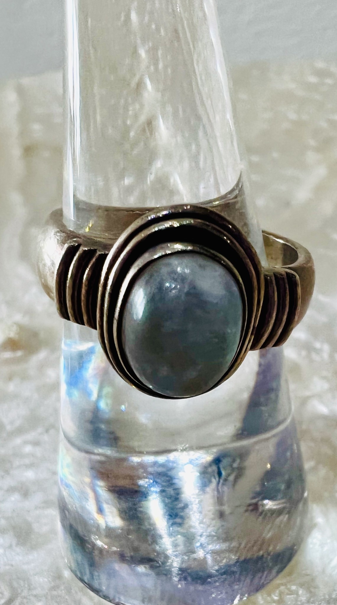 Rare Finds MOONSTONE RING, 925 sterling, size 8, RARE - Rare Earth Gallery