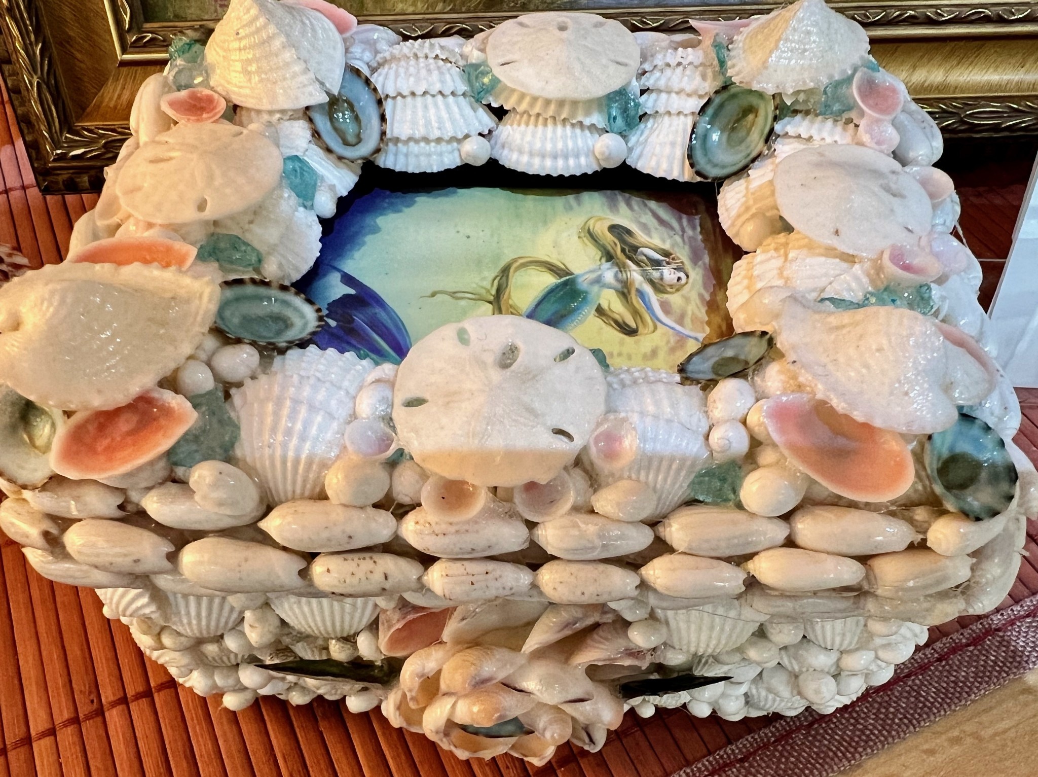 "A Mermaid's Treasure" Seashell box, 6x5x3", BEA - Rare Earth Gallery