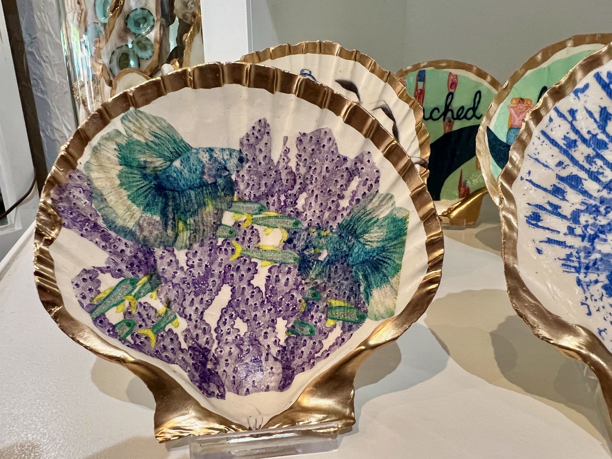 Scallop Shell, medium, mixed motif, PAMM - Rare Earth Gallery