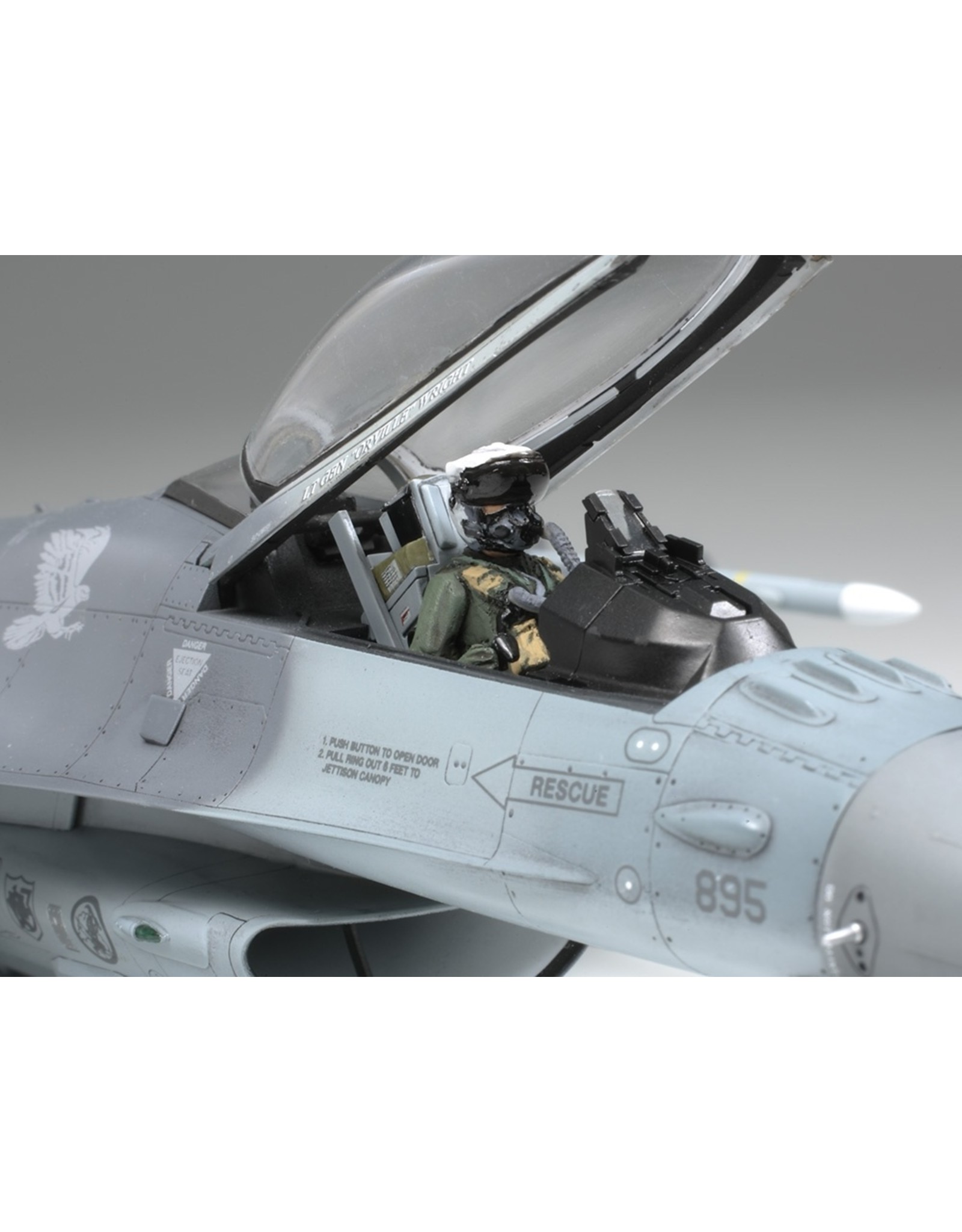 Tamiya 61098 - 1/48 Lockheed Martin F-16CJ Model Kit - Hub Hobby
