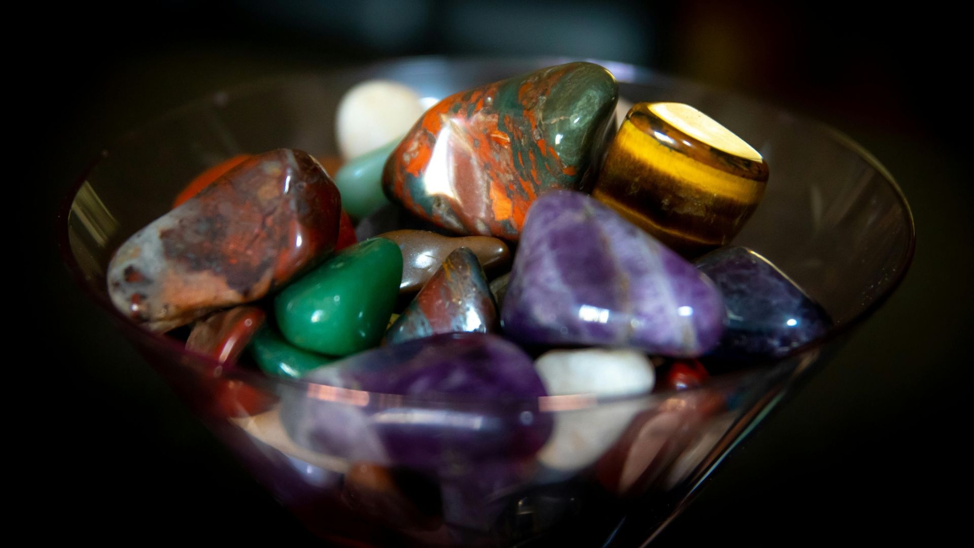 What Are the Different Types of Jasper Stone? - Twisted Thistle Apothecary