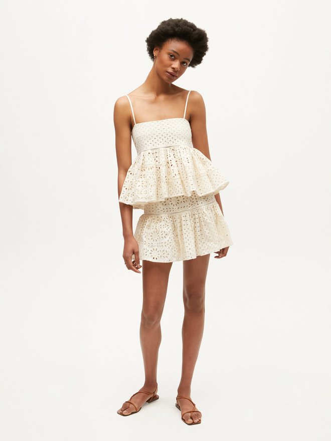 Dukes Clothier Online - Dukes Online