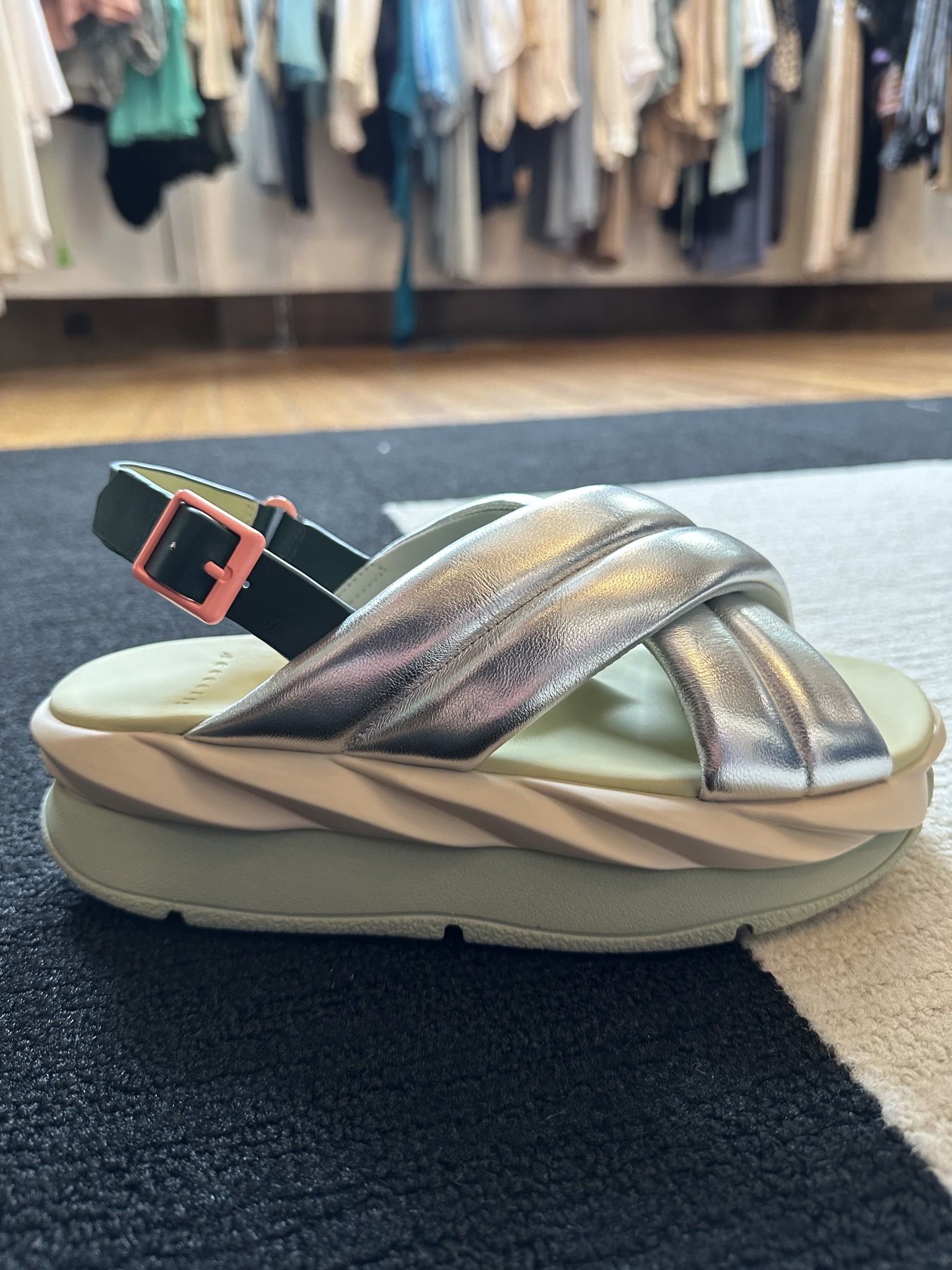 4CCCCEES- Mellow Me- Silver - Dukes Online