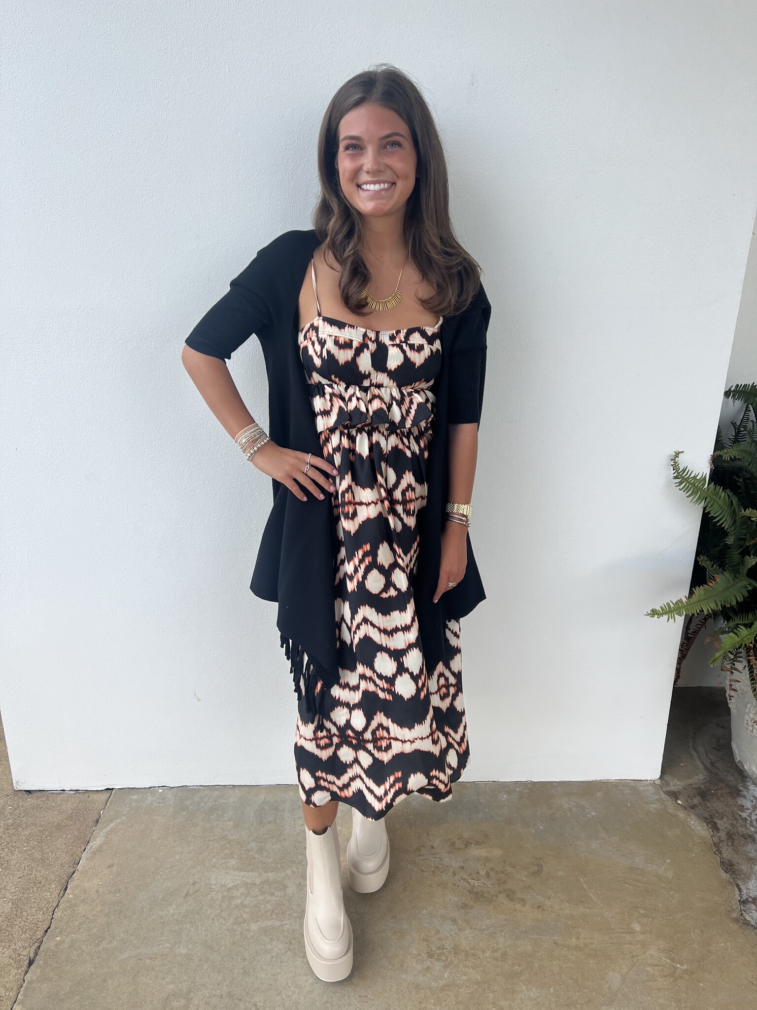 Love Token- Angela Wrap- Black - Dukes Online