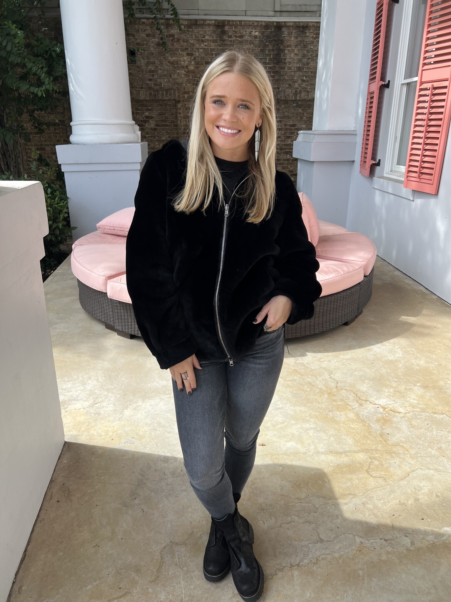 Lou Andrea- Loud Jacket- Labm Shearling Merino- Black/Palamino - Dukes ...