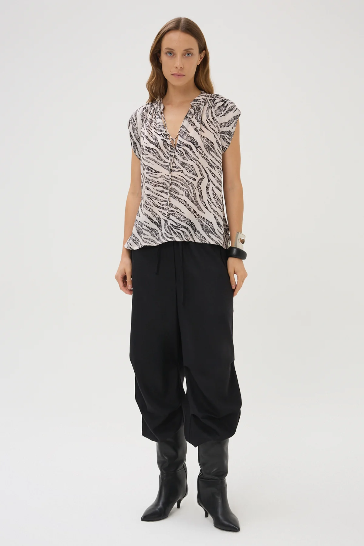 Maria Cher- Bowie Keyla Top- Ecru - Dukes Online