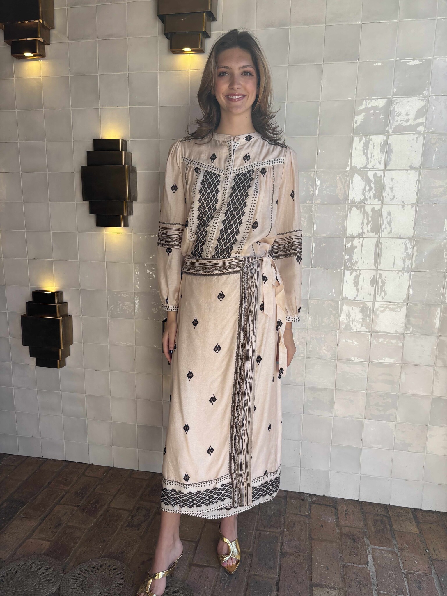 Maria Cher- Bayou Felicity Skirt- Nude - Dukes Online