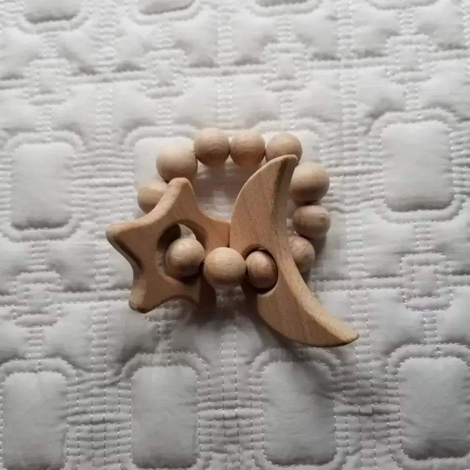 D & C Toys Wood Star and Moon Teething Ring Rattle - Judy At The Rink