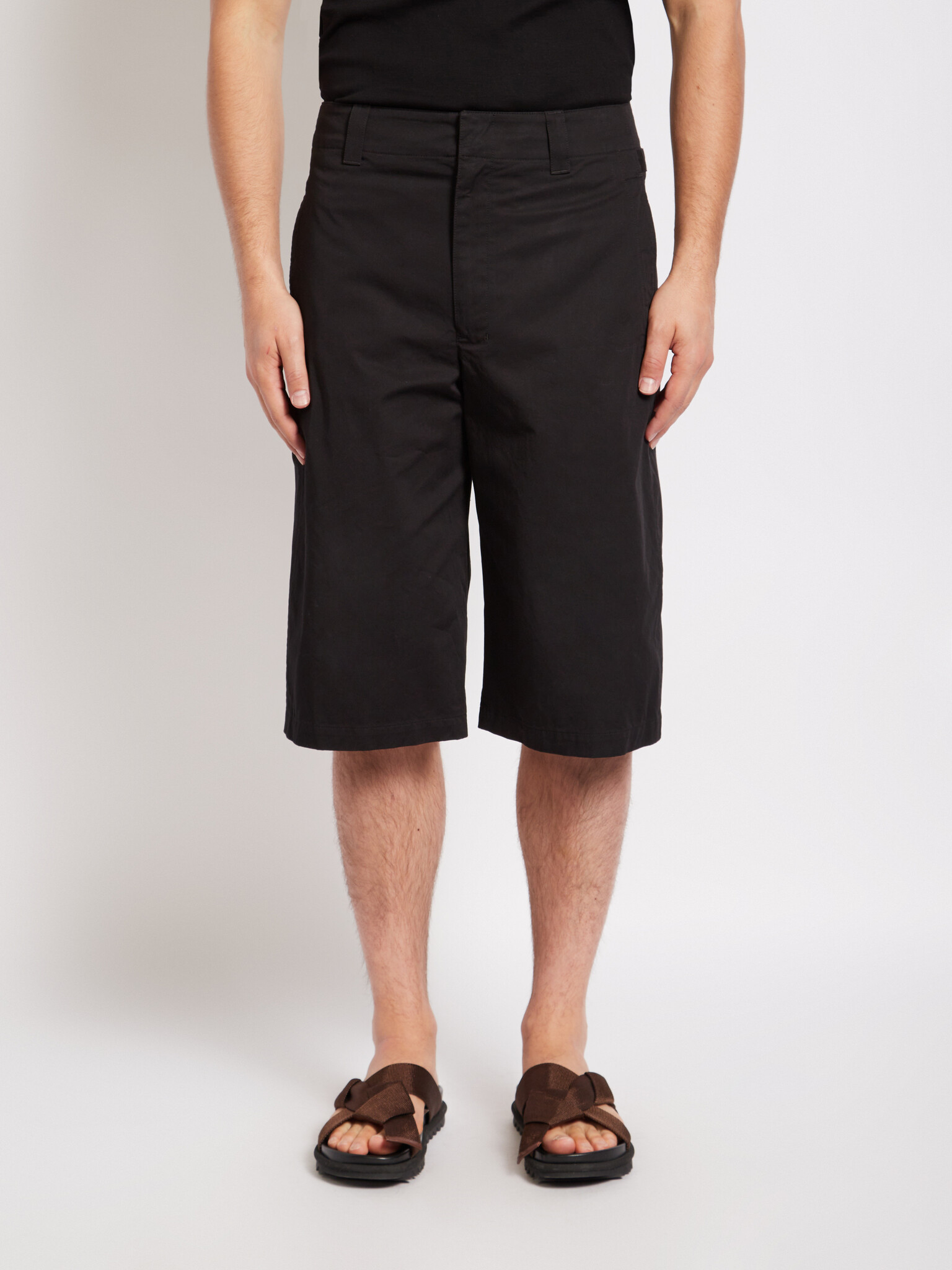 Lemaire: Bermuda Maxi Noir | Vêtements pour homme | MICHEL BRISSON