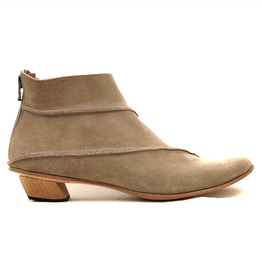 B. Prince Women's Shoes - B. Prince