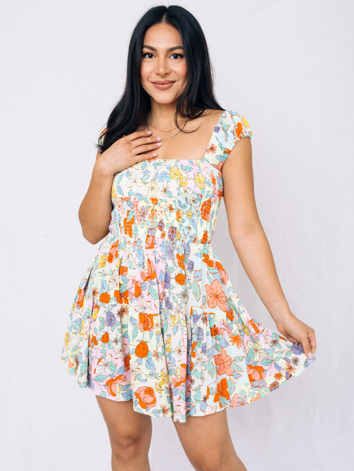 Trendy Women's Clothing & Elevated Basics - MAVEN