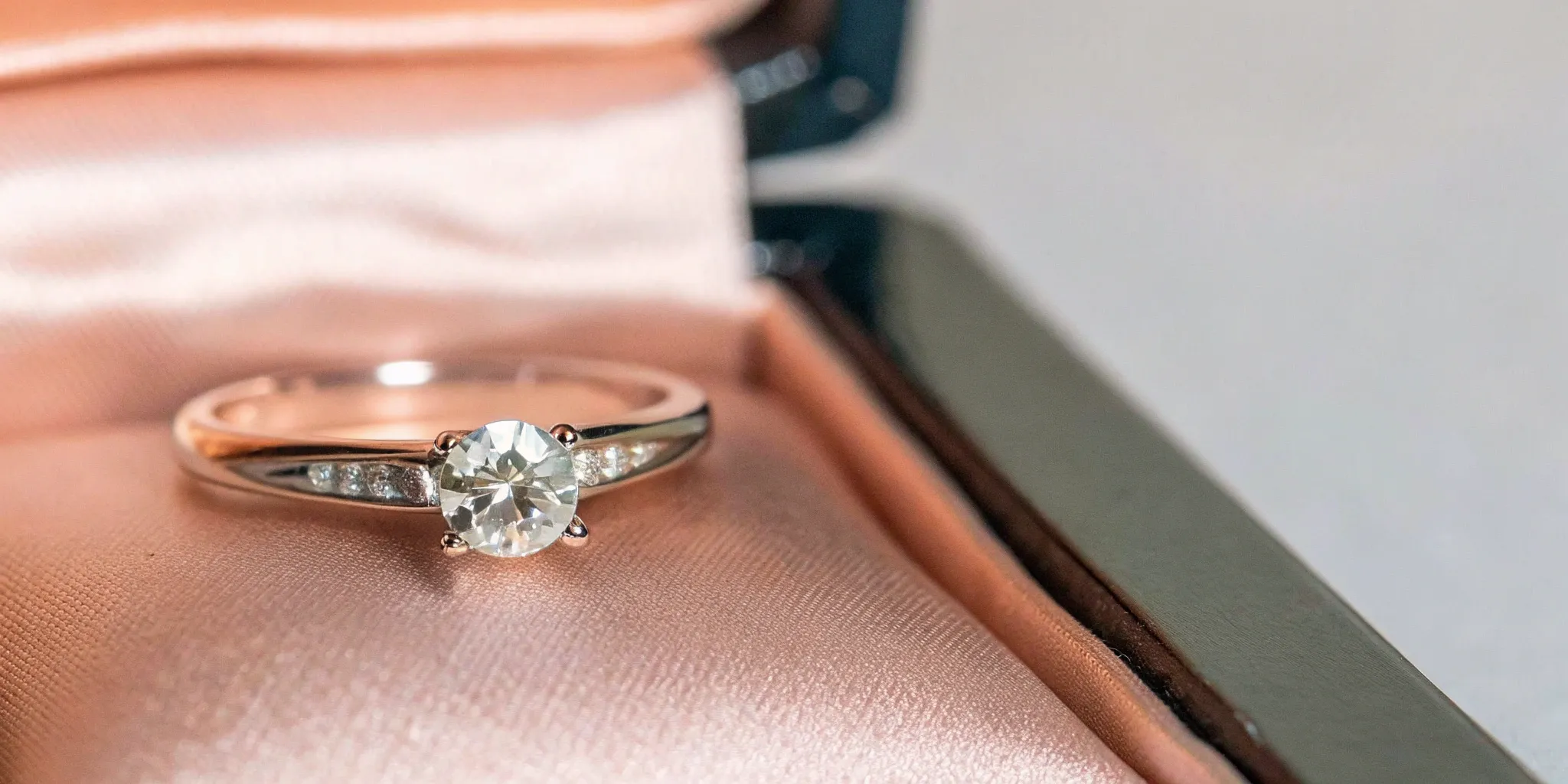 The Flush Set Diamond Ring: A Complete Guide - Element 79 Contemporary ...