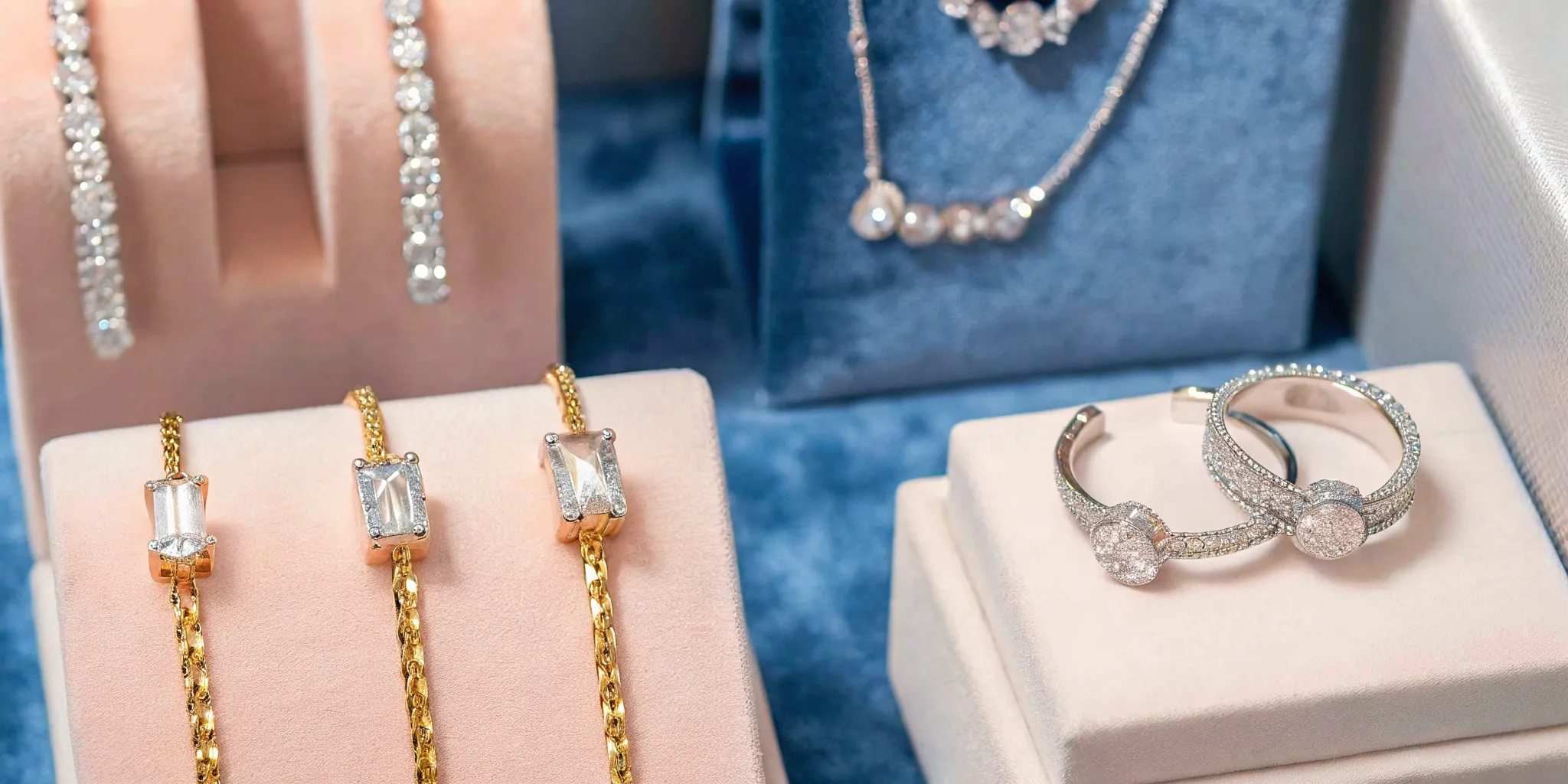 The Ultimate Holiday Jewelry Gift Guide for 2026 - Element 79 ...