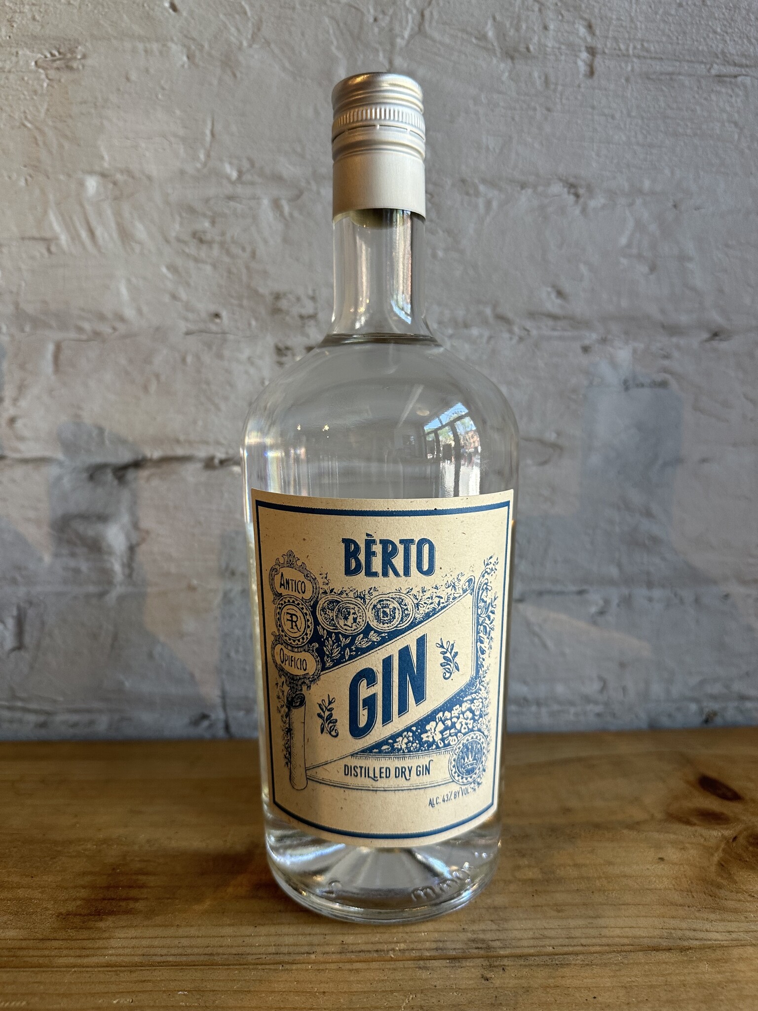 Bèrto Distilled Dry Gin - Piedmont, Italy (1L) - GNARLY VINES