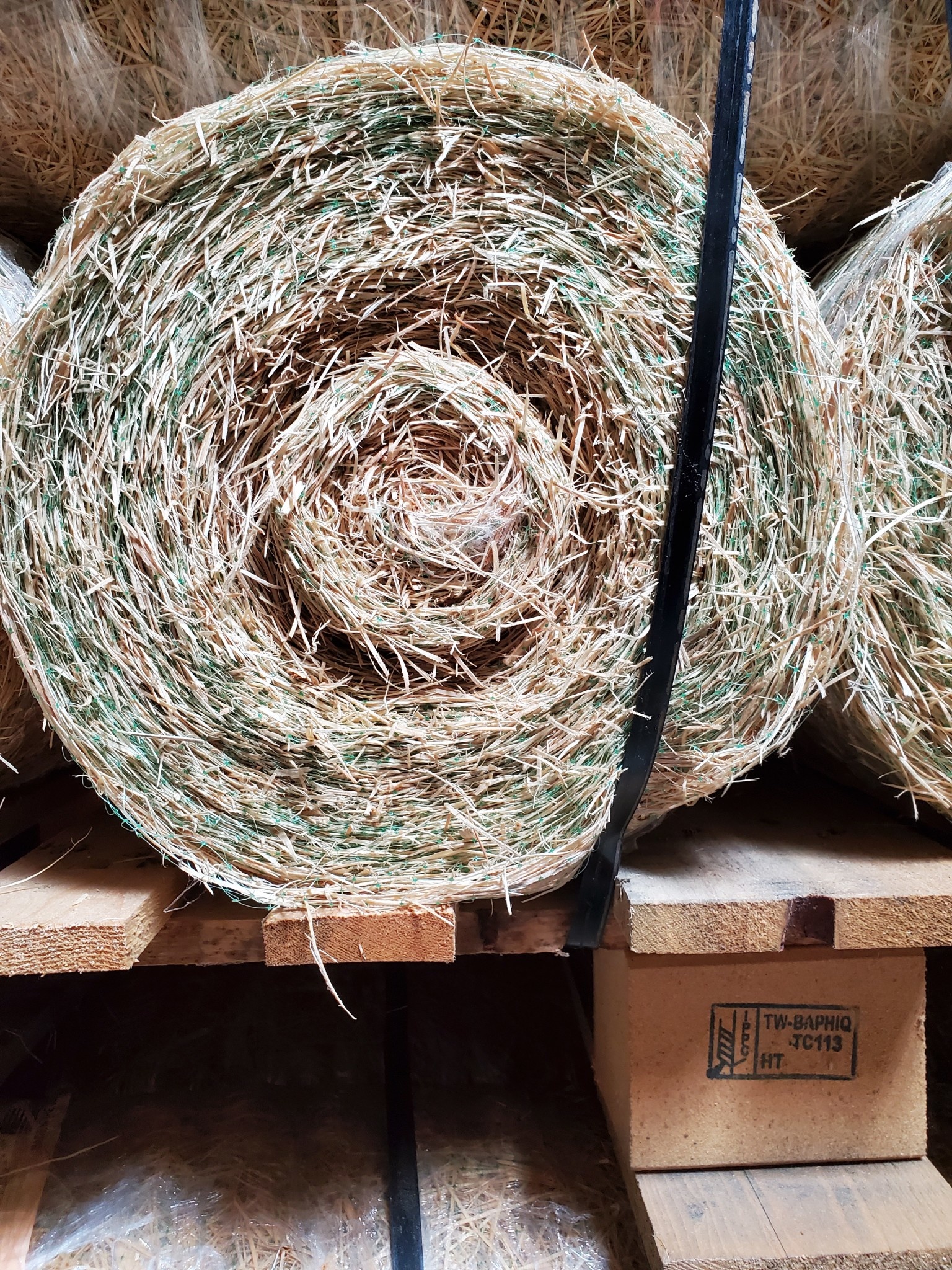 Erosion Blanket - US-1X Single Net American Excelsior SZ. 8' x 90 ...