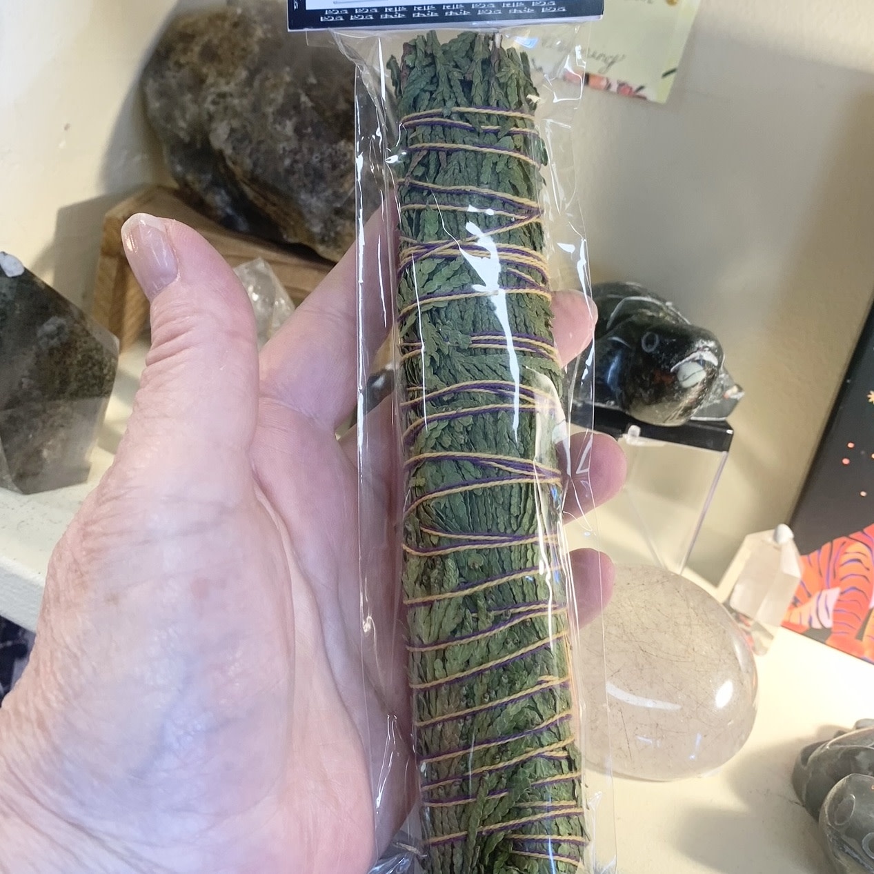 7" Cedar Smudge Bundle - Soul Food Crystals
