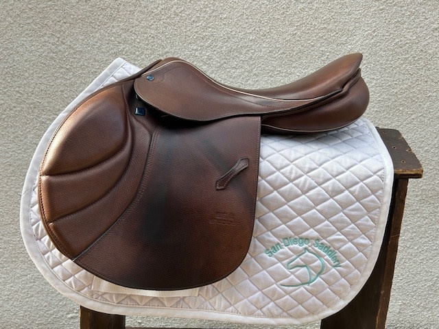 Stubben Portos Saddle 17.5" Seat, 32 Tree - San Diego Saddlery