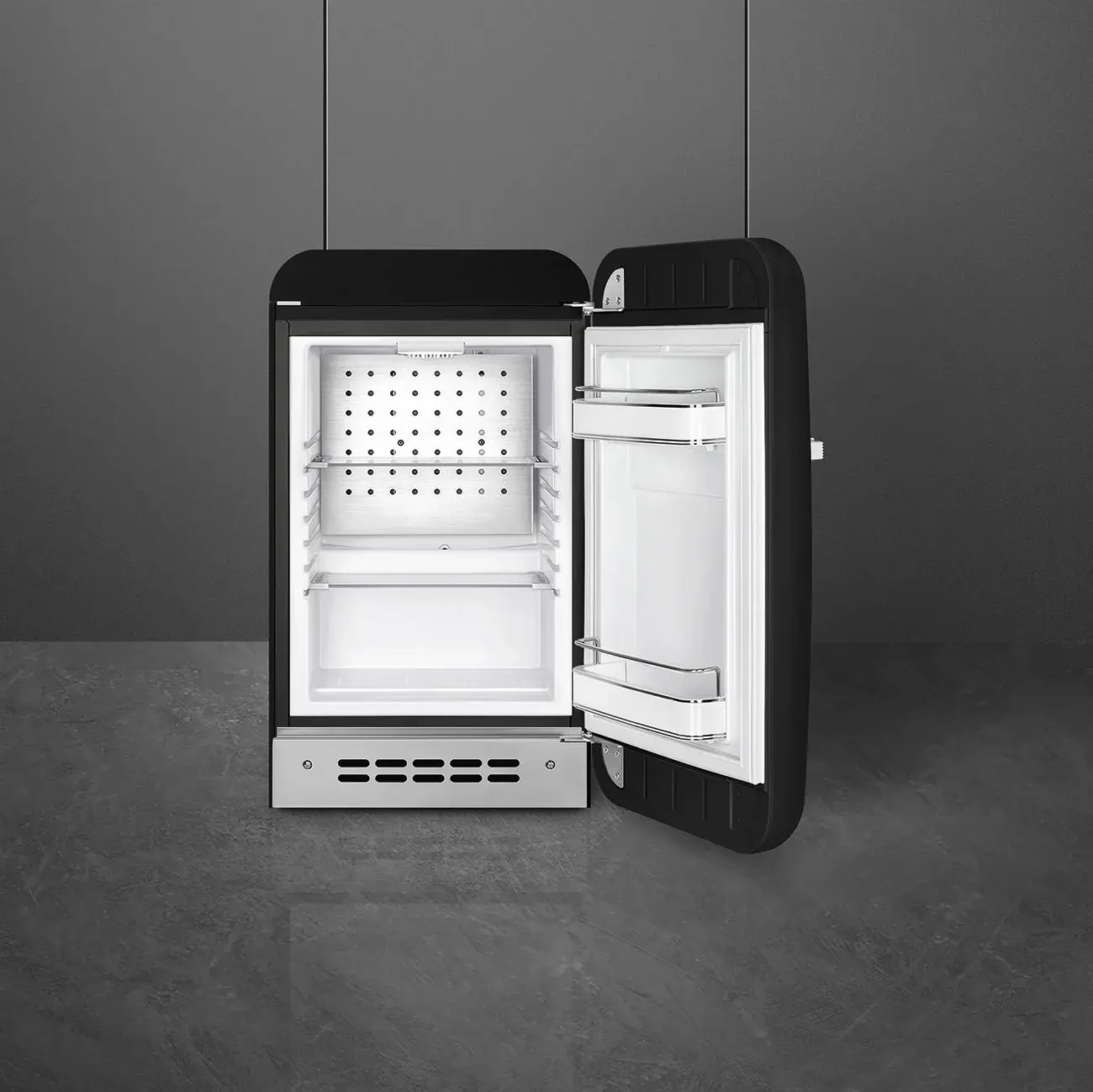 Smeg Retro Mini Cooler | Black | Left Hinge | FAB5 | Smeg - Duluth ...