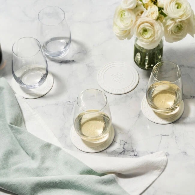 Le Creuset Silicone Coasters (est. 1925) - White - Set of 4 - 4 ...