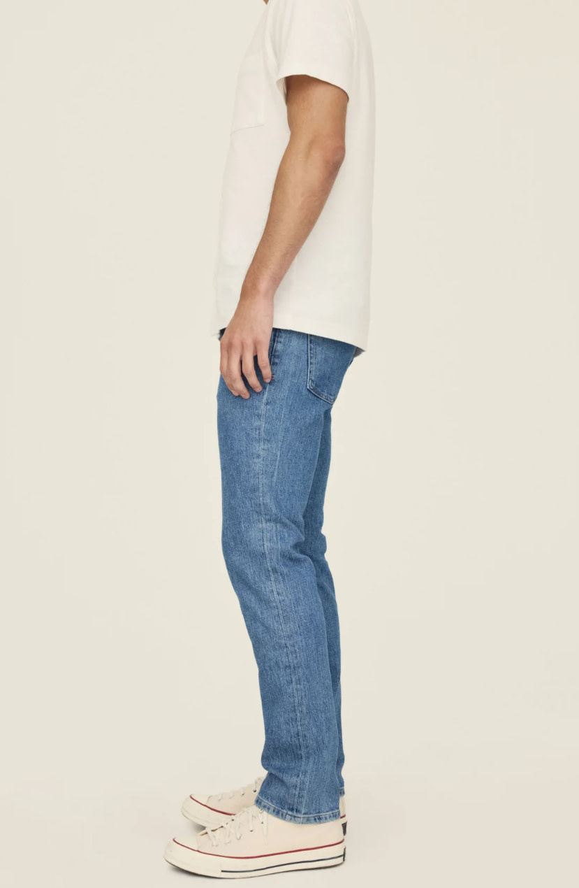Modern Fit Light Blue Jackson Jeans - Benjamin's Menswear