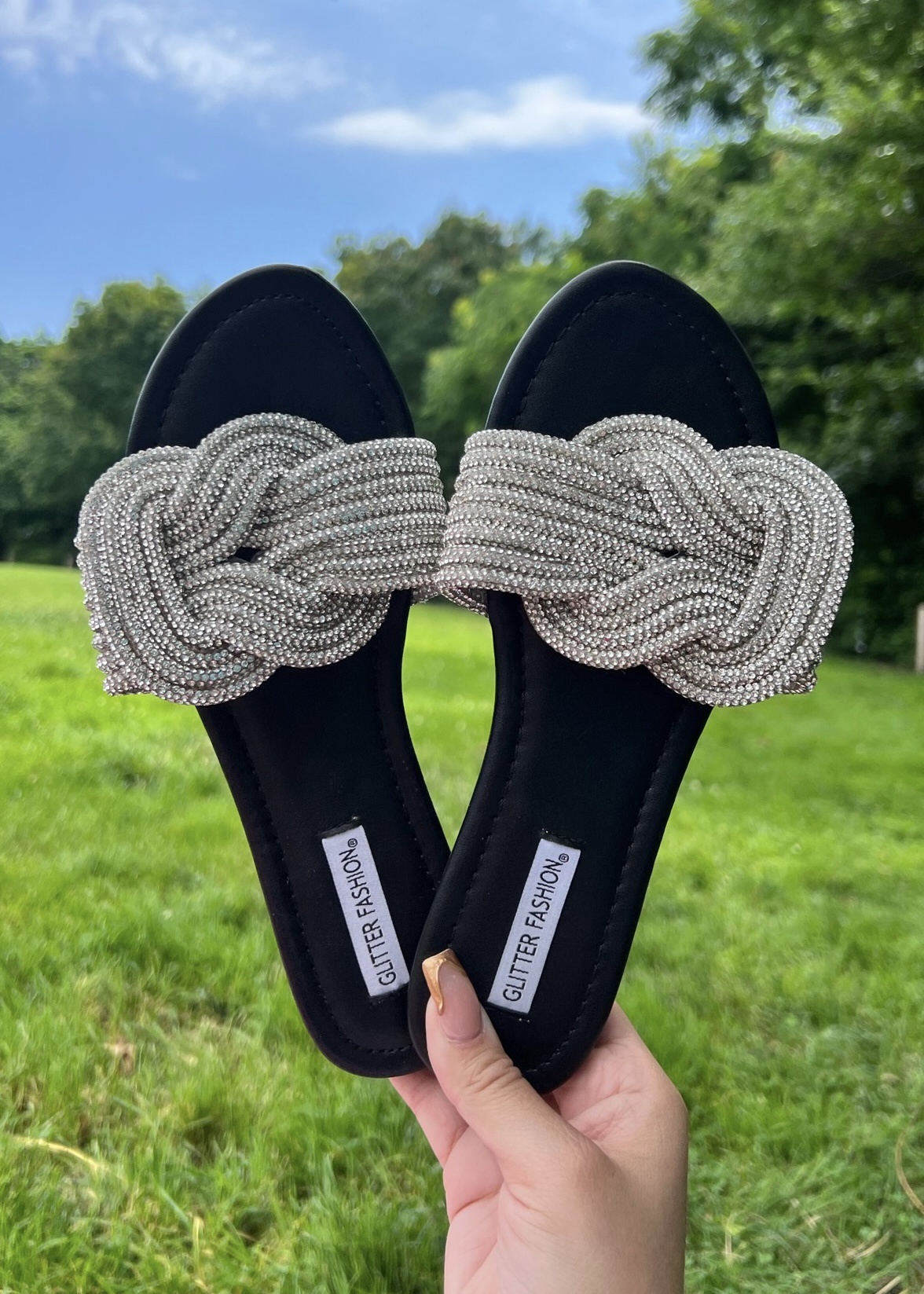 Azalea Flat Sandals - Black - GLITTER FASHION