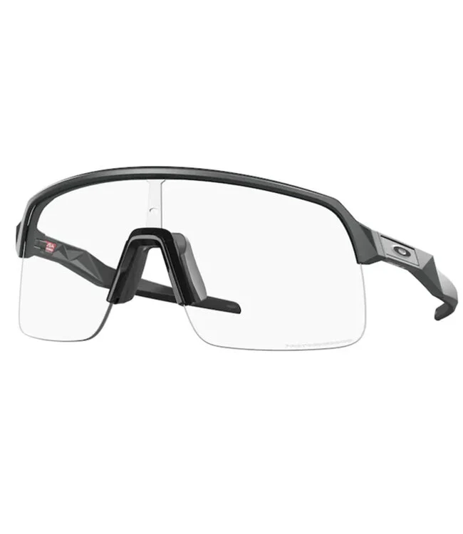 Lunettes de Soleil Photochromiques Sutro Lite Matte Carbon - Volleyball ...
